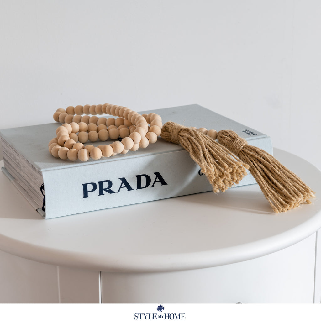 Hamptons Books - Create Stunning Hamptons-Inspired Book Displays