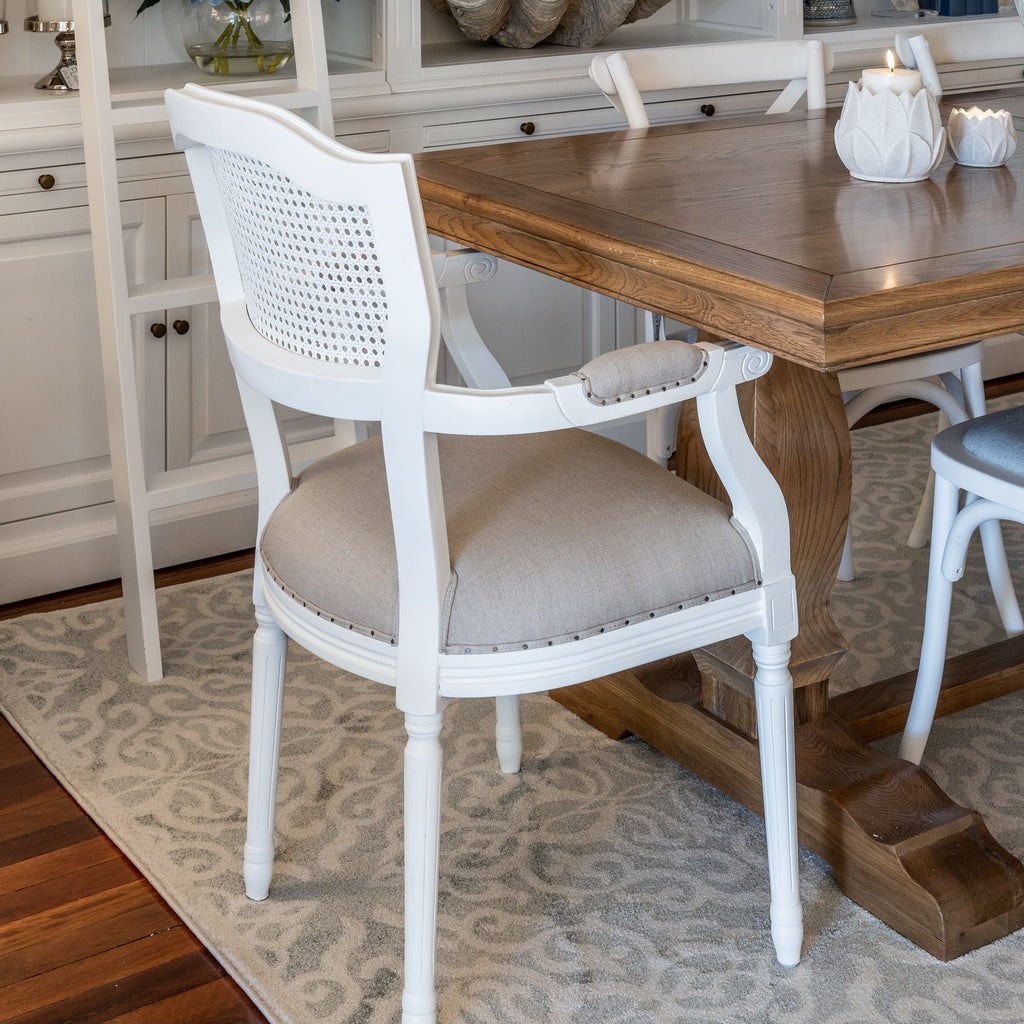 Hamptons Dining Rooms - Quality Coastal Dining Room Furniture